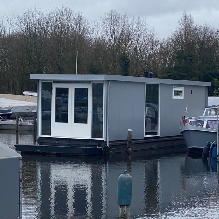 Woonboot te Koop | Bekijk ons Aanbod | Kok Woonbotenmakelaar
